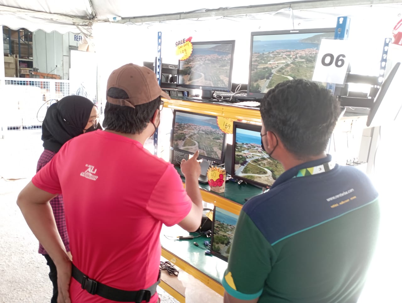 Rentwise Warehouse Sale of Refurbished Computers - Rentwise