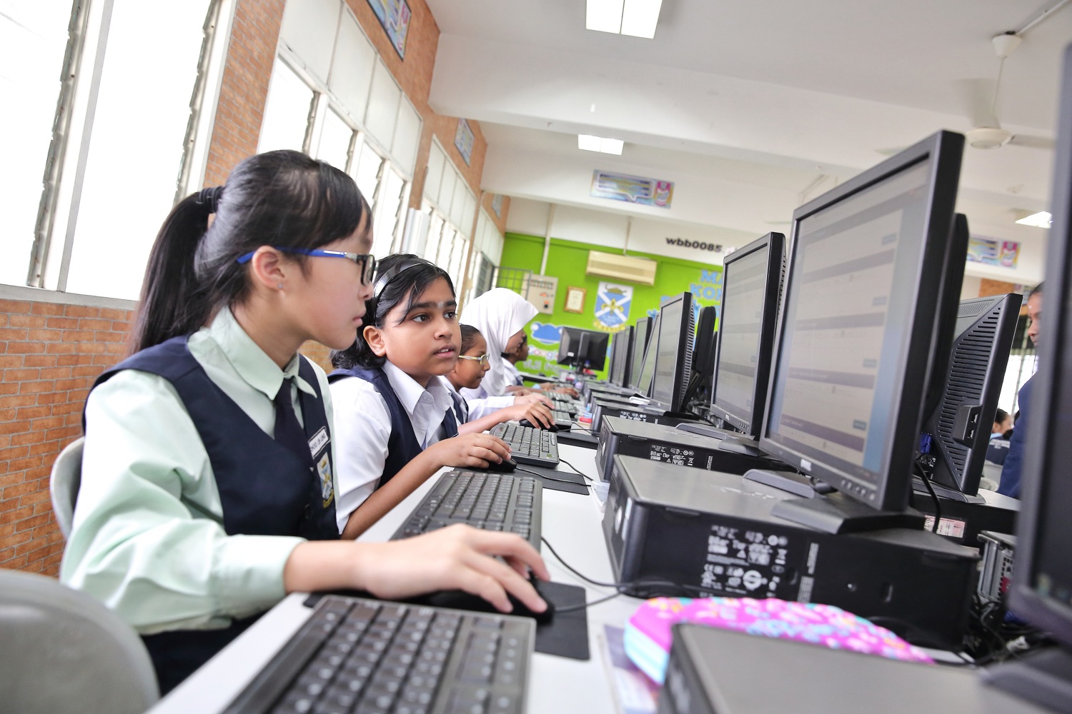 Malaysia Remanufactured IT Equipment Company | Rentwise